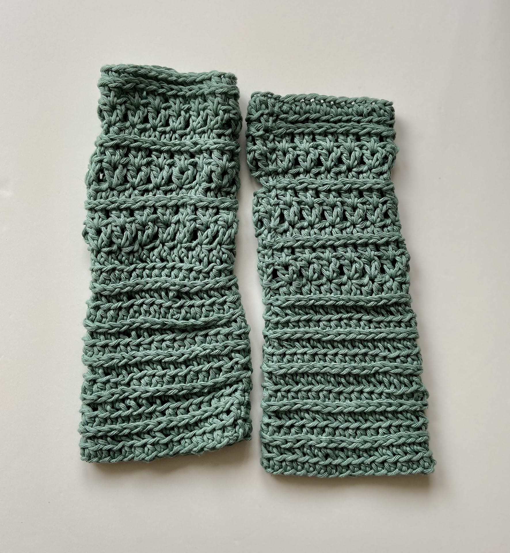 Modig Fingerless Gauntlets Gloves in Cotton - Hooking Love
